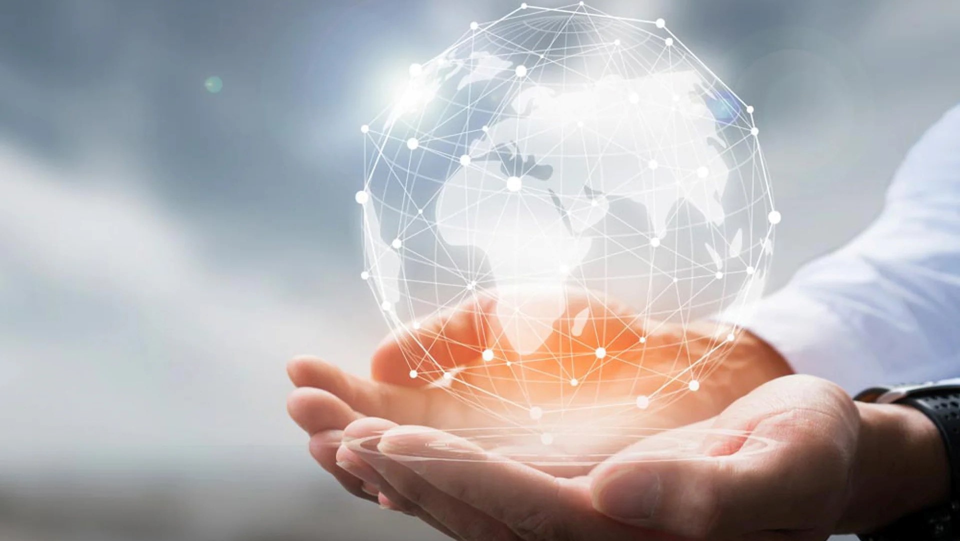 INWIT attends Earth Technology Expo with the tower of the future